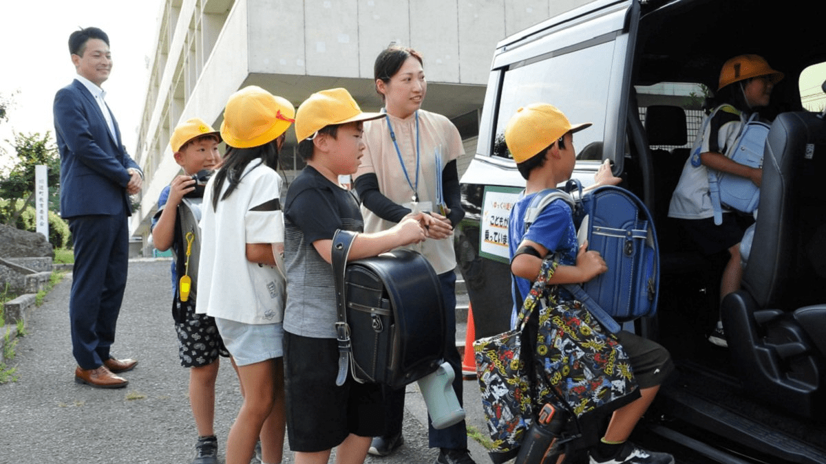 公用車で児童を送り届けます 熱中症対策、岐阜・川辺町 長距離通学者を対象に | 岐阜新聞デジタル
